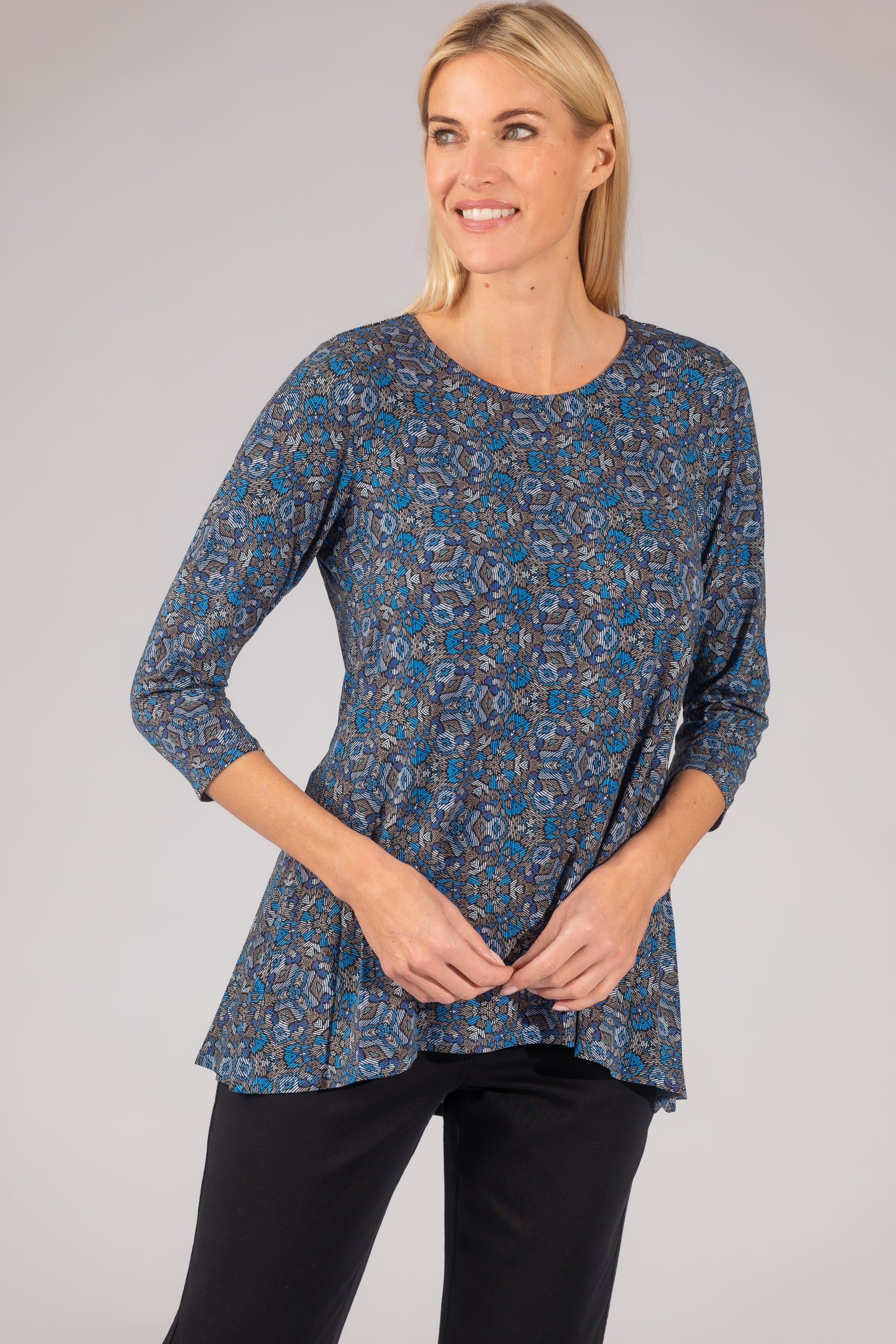 Tops – Intro Clothing